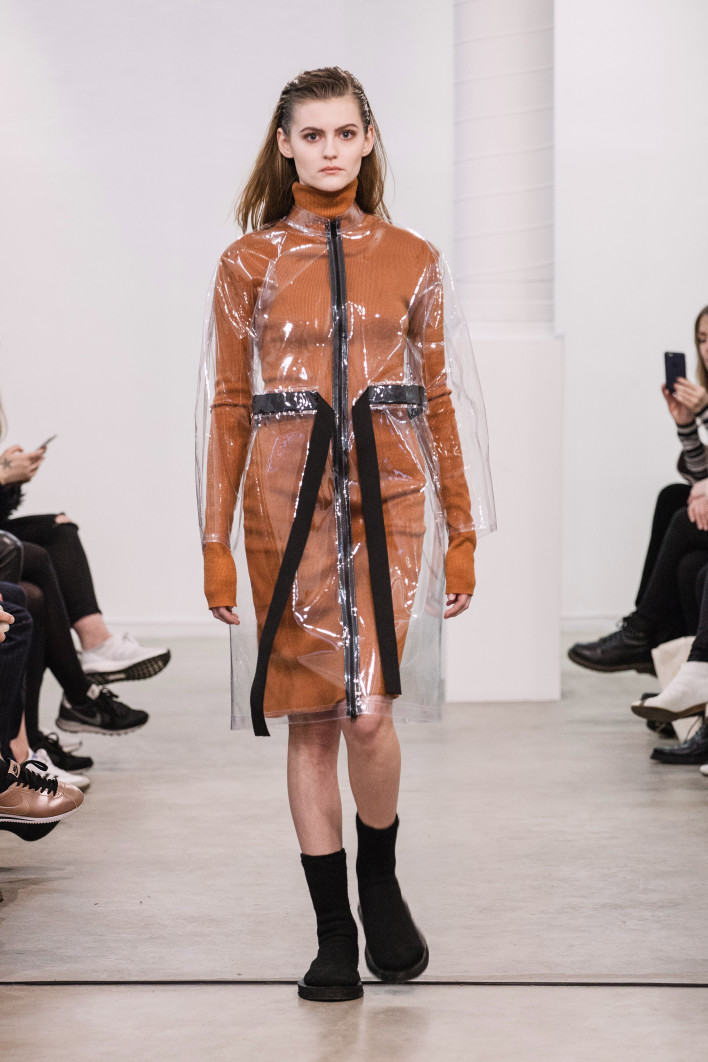 The raincoat you want to wear inside | Envelope