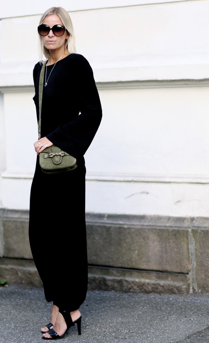 You only need one piece to get dressed | Envelope